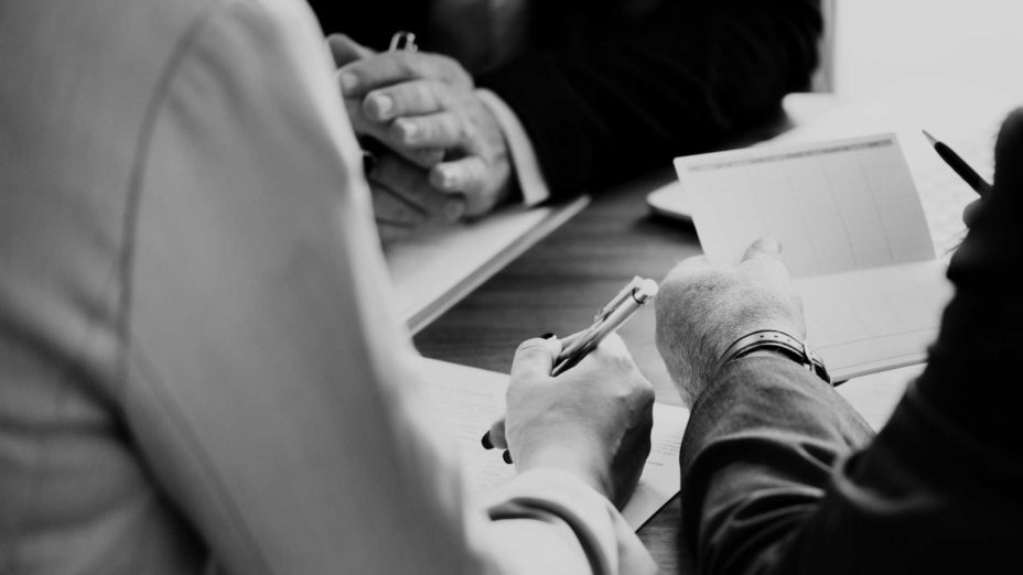 4 Steps to Navigate the Discomfort of Giving Feedback