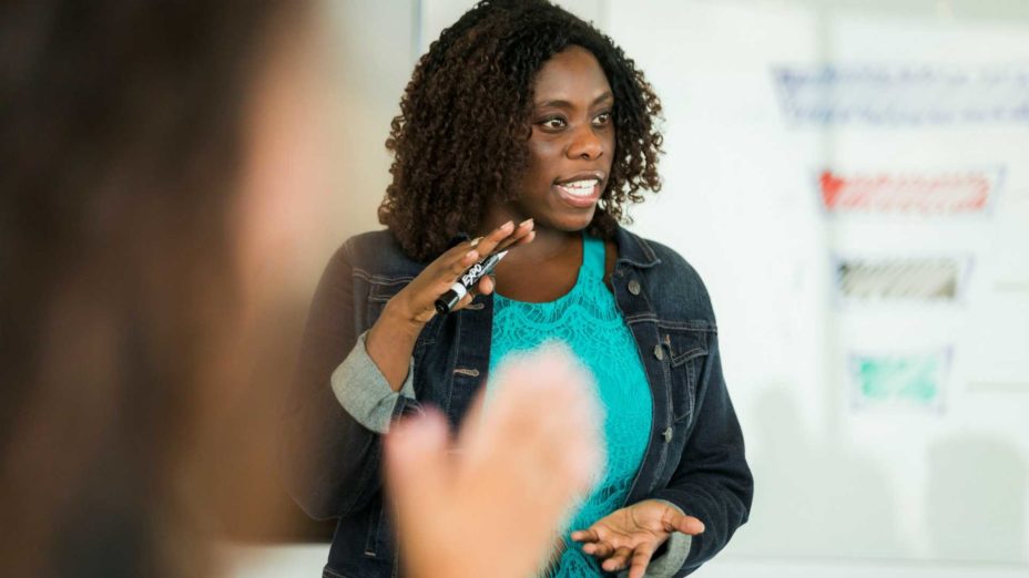 Flawless Feedback: How to Offer Effective Feedback During Training ...