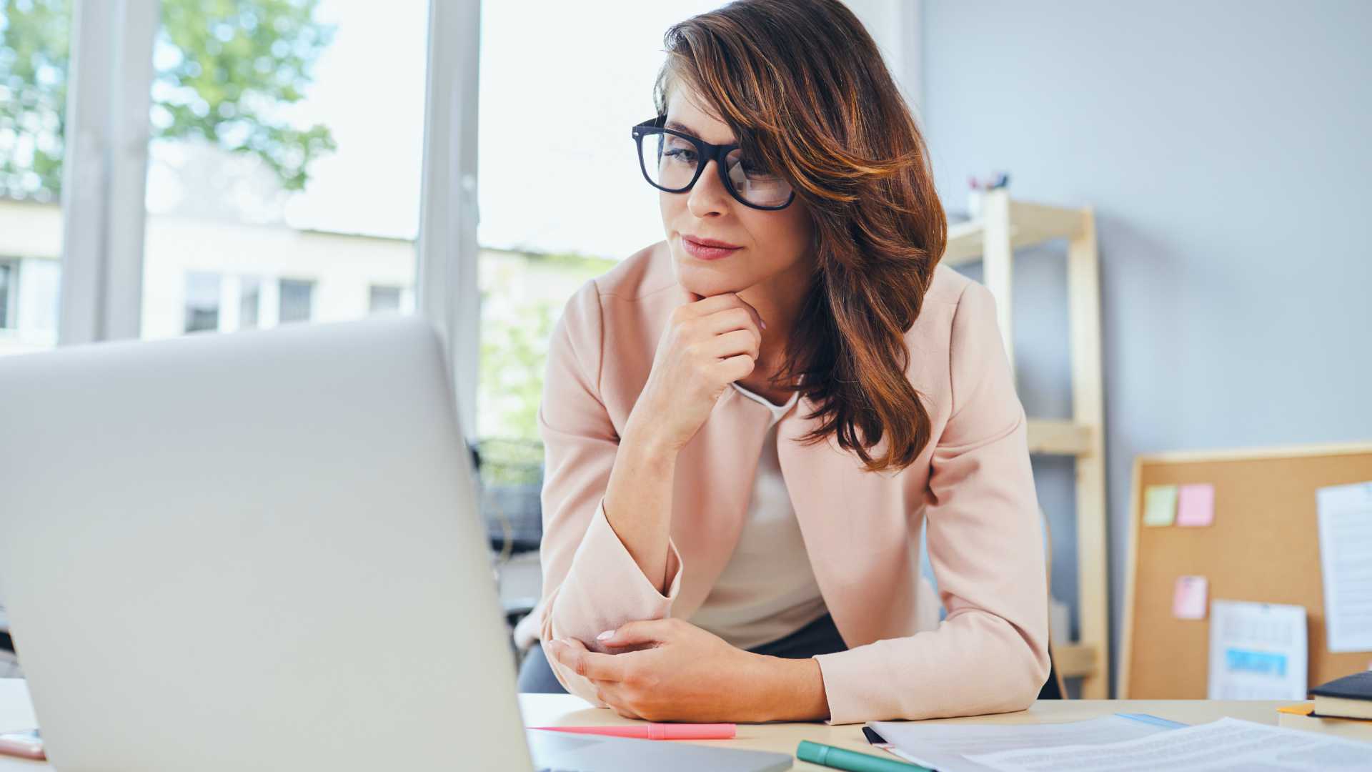 How to Create and Deliver a Winning Online Sales Training Program