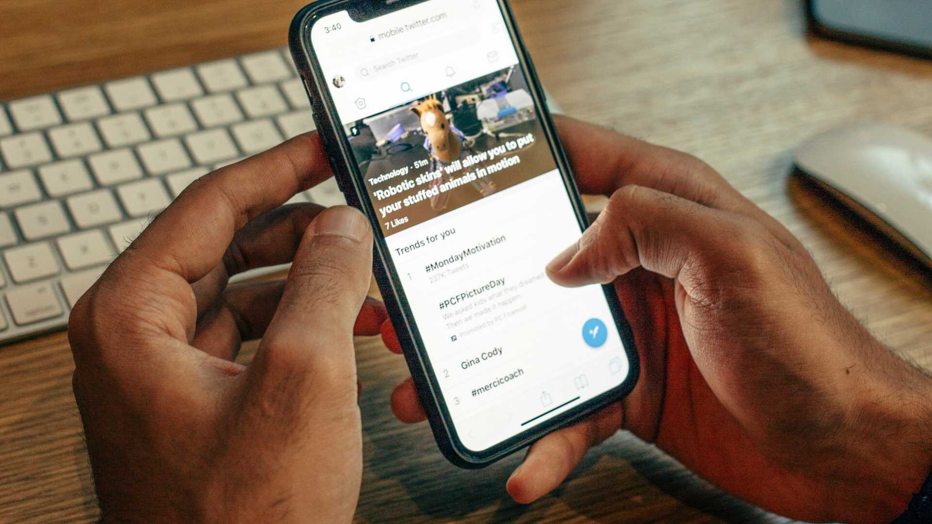 4 Things L&D Professionals Can Learn From Social Media Marketing