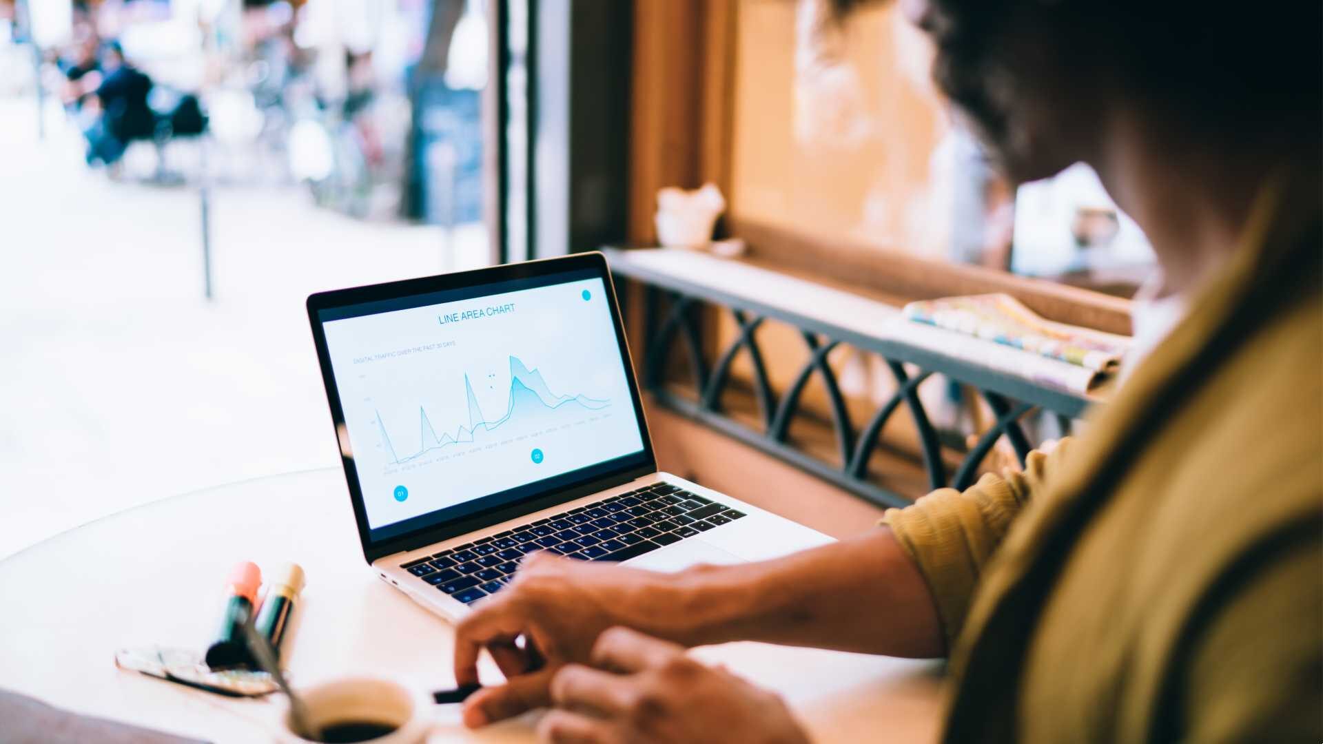 5 Challenges of a Hybrid Workplace and How to Overcome Them