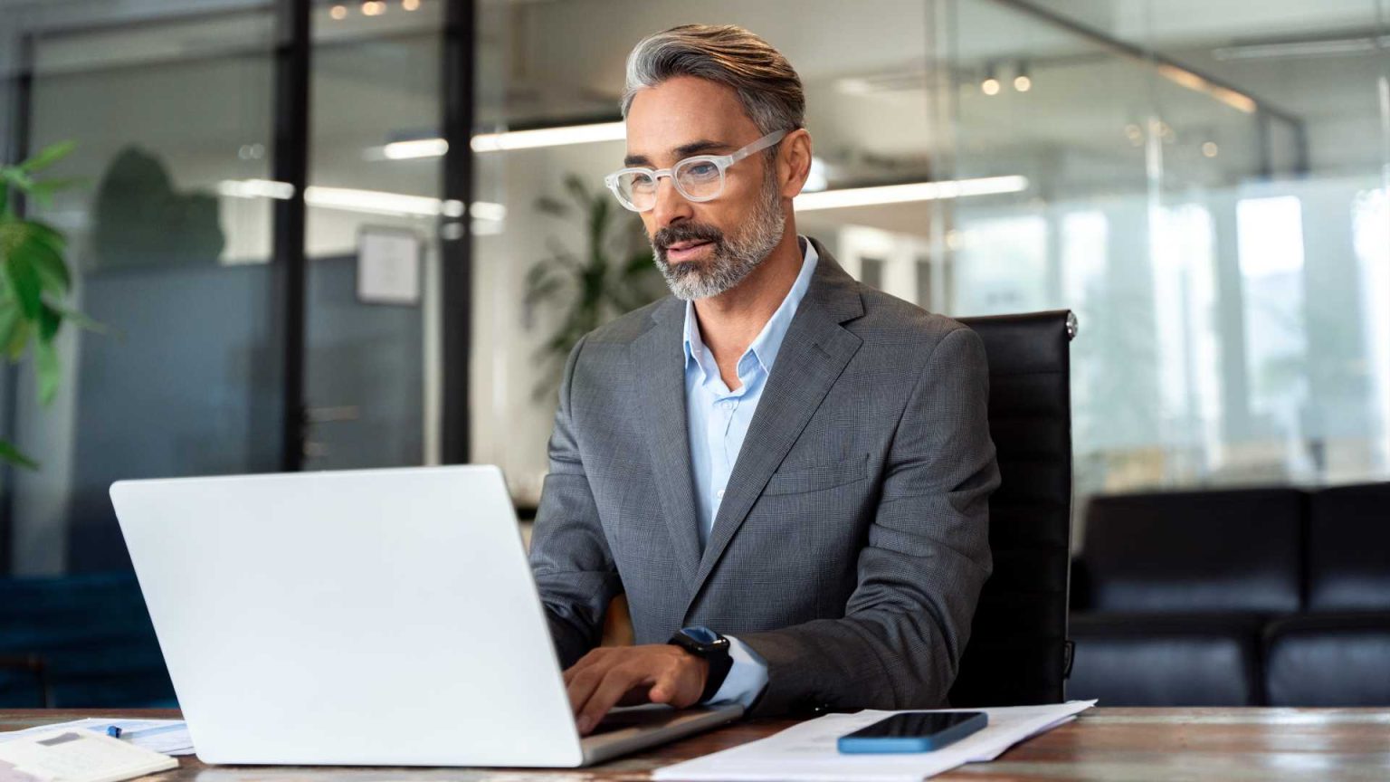 Using Technology to Enhance Blended Learning in the Workplace